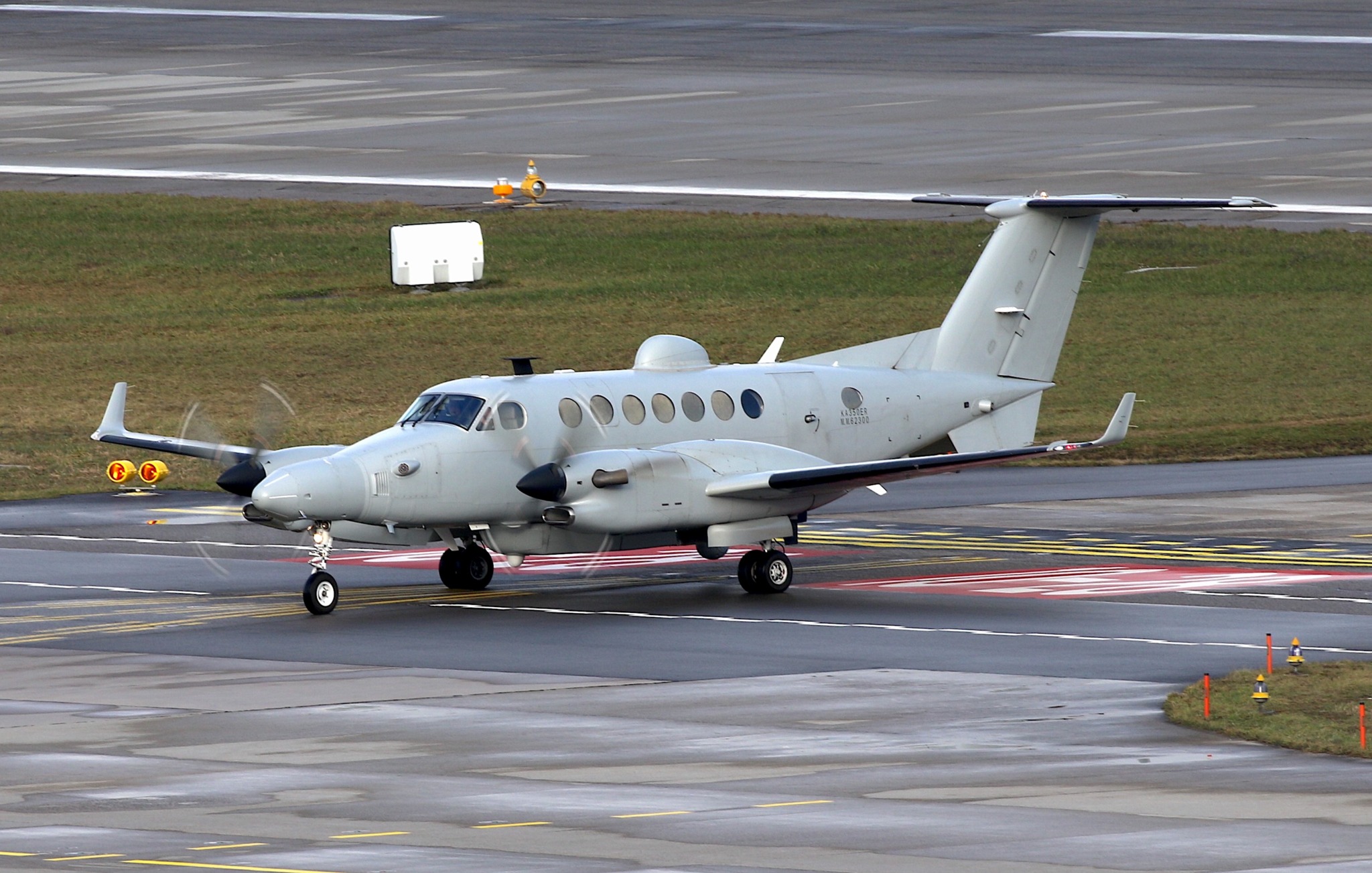 Rare italienische King Air 350 in Zürich - Sky News