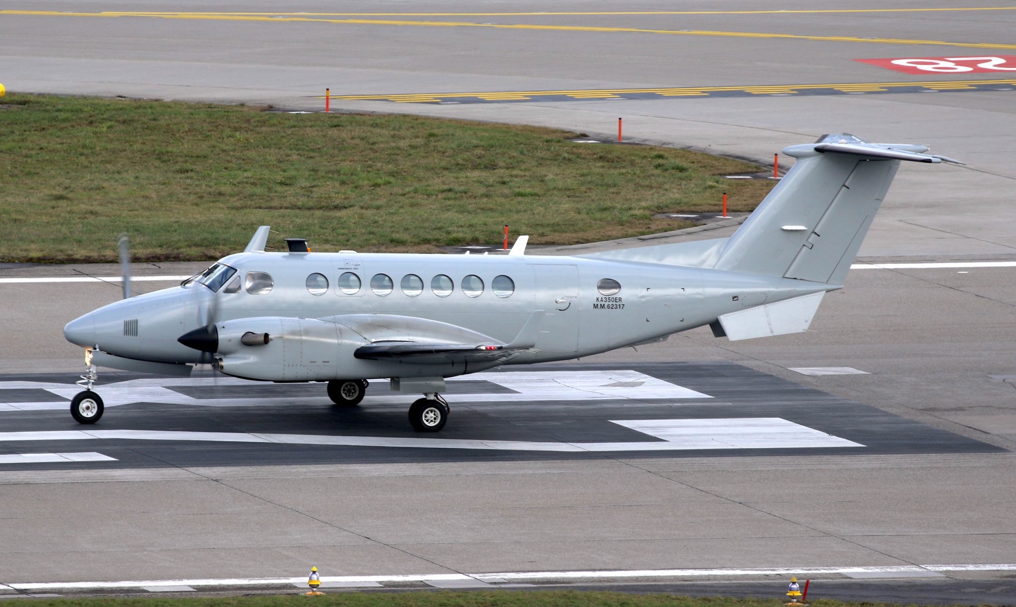 Rare italienische King Air 350 in Zürich - Sky News