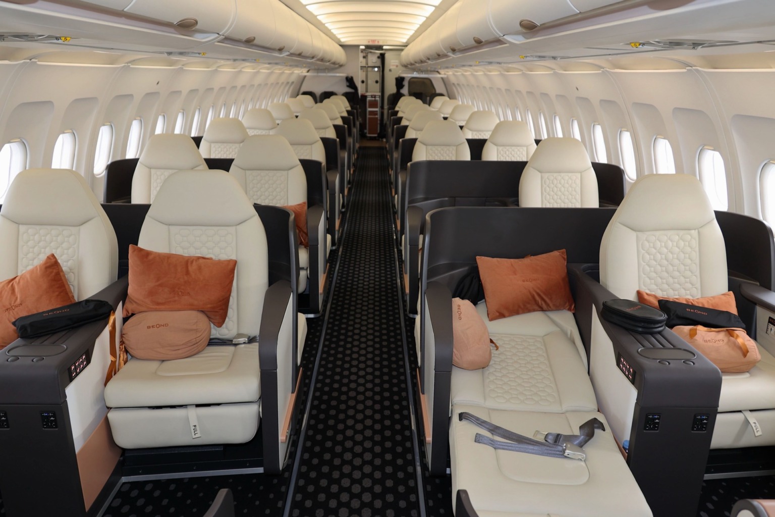 Neue Airline Beond in Zürich gelandet - Sky News