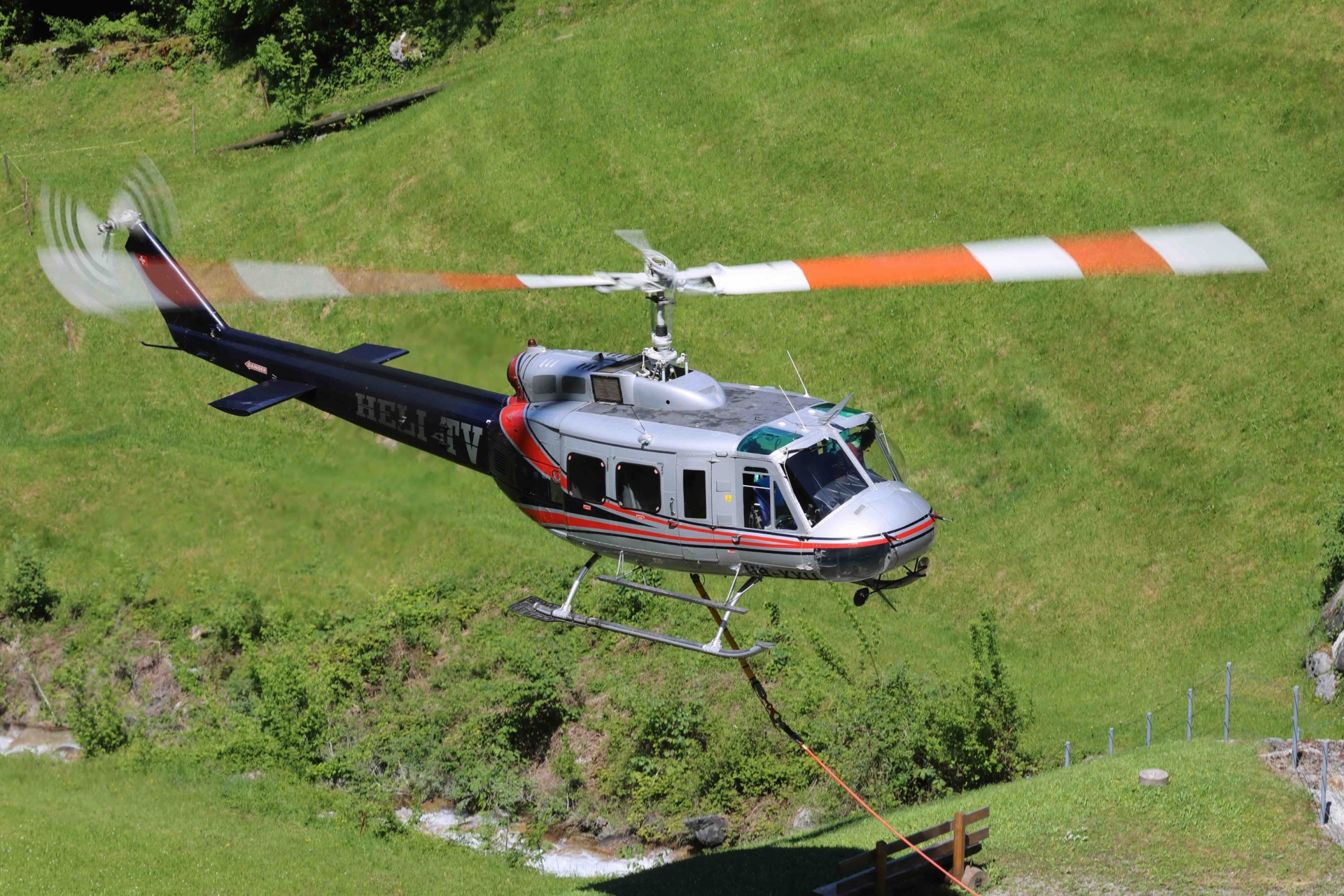 Film: Bell 205 - es klopft auch nördlich der Alpen - Sky News